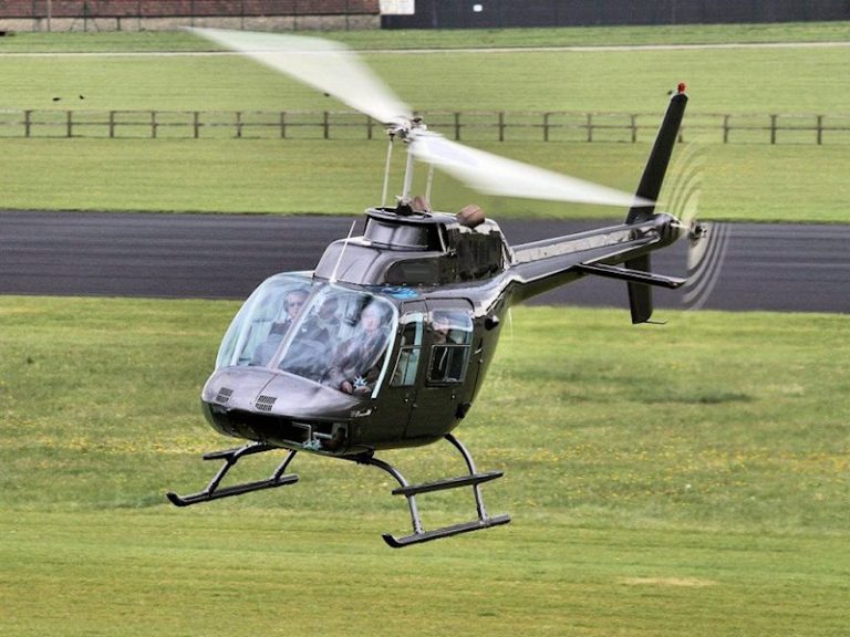 Learn to Fly a Helicopter - Helicopter Pilot Training Courses